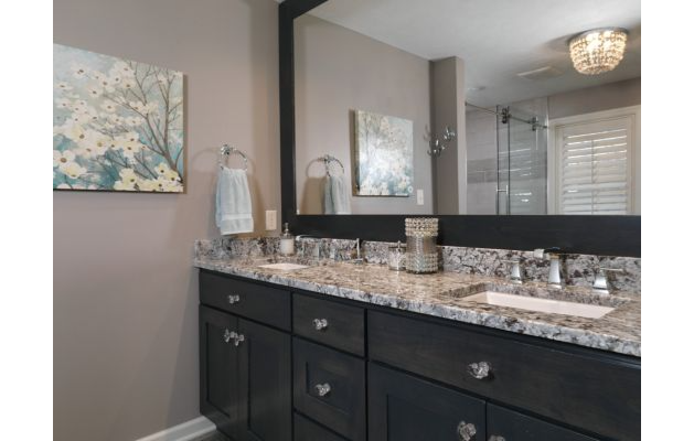 Ashlyn™ Bathroom Collection | Delta Faucet