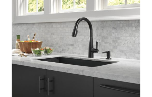 Essa® Kitchen Collection | Delta Faucet