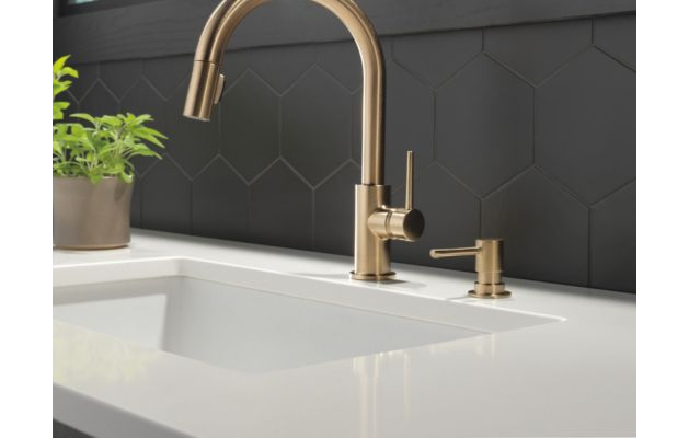 Trinsic® Kitchen Collection | Delta Faucet