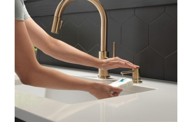 Trinsic® Kitchen Collection | Delta Faucet
