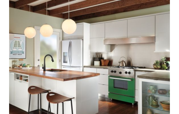 Essa® Kitchen Collection | Delta Faucet