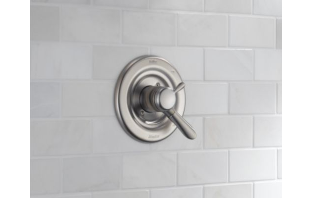 Lahara® Bathroom Collection | Delta Faucet