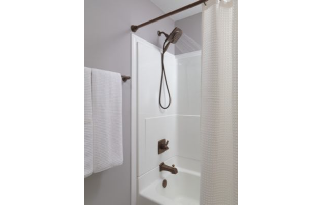 Ashlyn™ Bathroom Collection | Delta Faucet