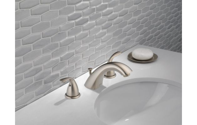 CLASSIC Bathroom Collection | Delta Faucet