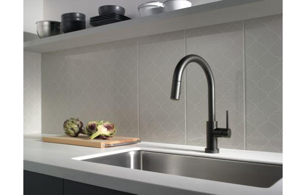 Trinsic® Kitchen Collection | Delta Faucet