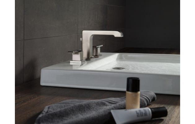 Ara® Bathroom Collection | Delta Faucet