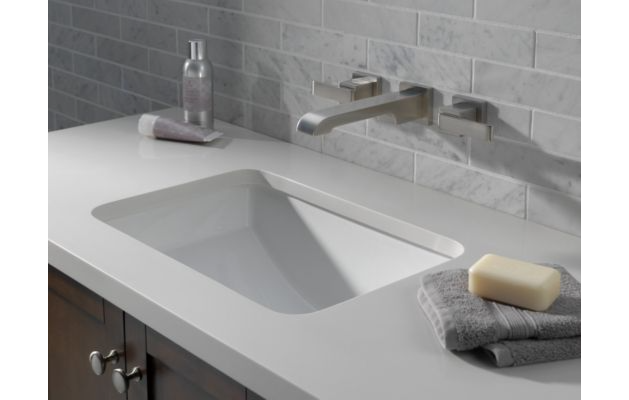 Ara® Bathroom Collection | Delta Faucet