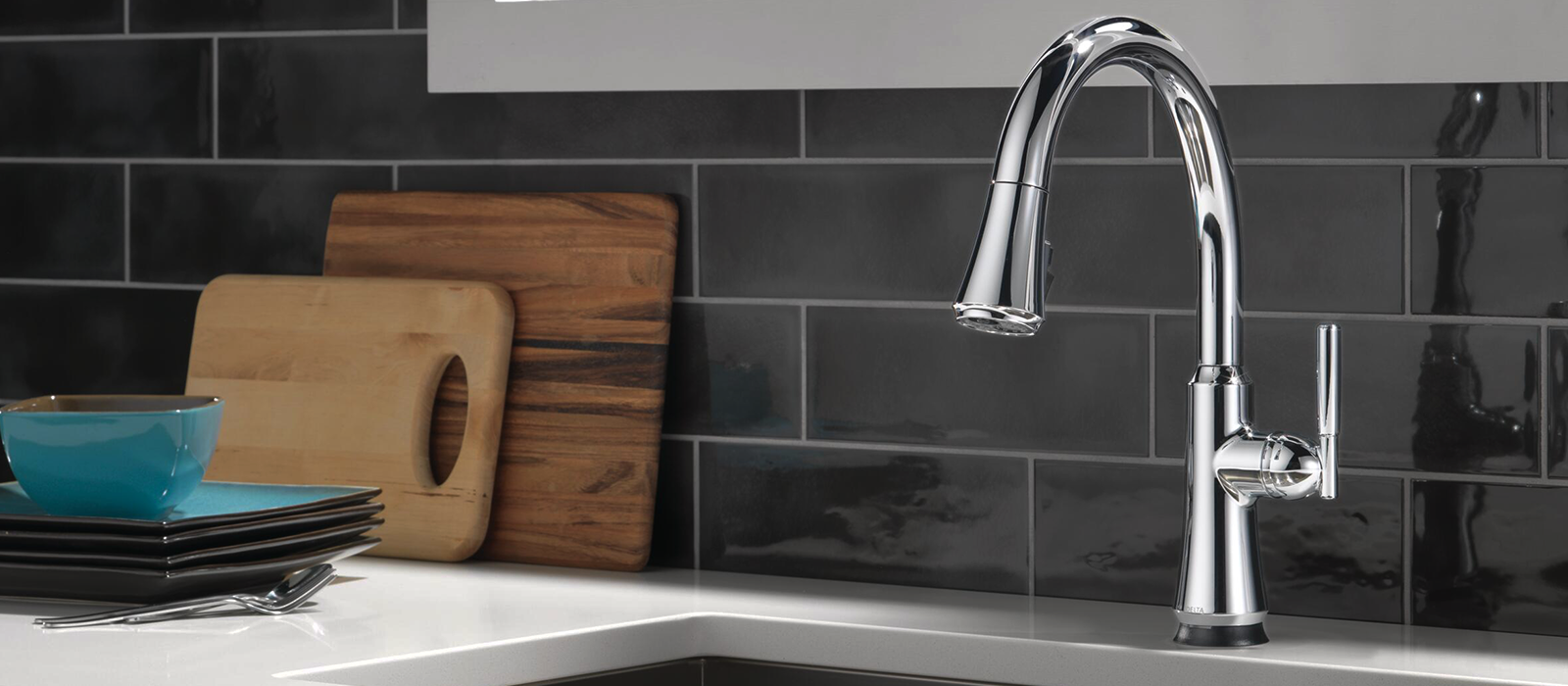 CORANTO Kitchen Collection | Delta Faucet