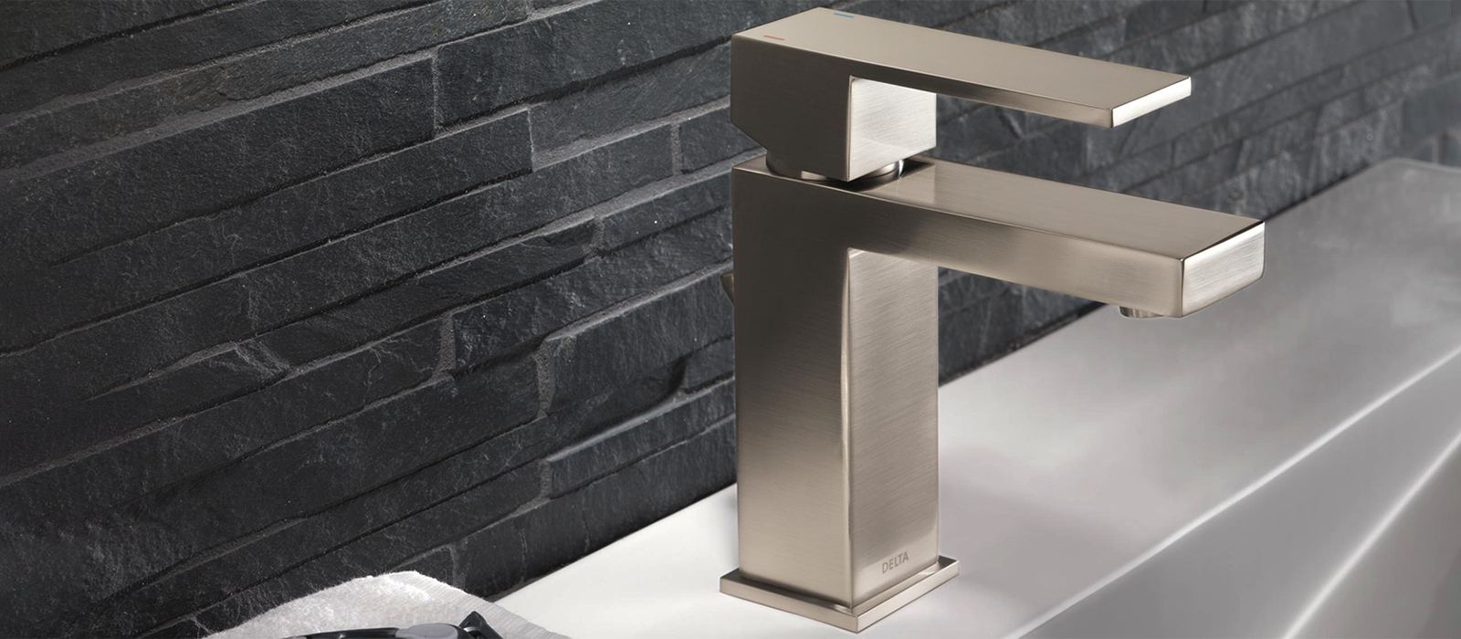 MODERN ANGULAR Bathroom Collection | Delta Faucet