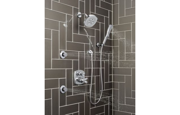 Stryke® Bathroom Collection | Delta Faucet