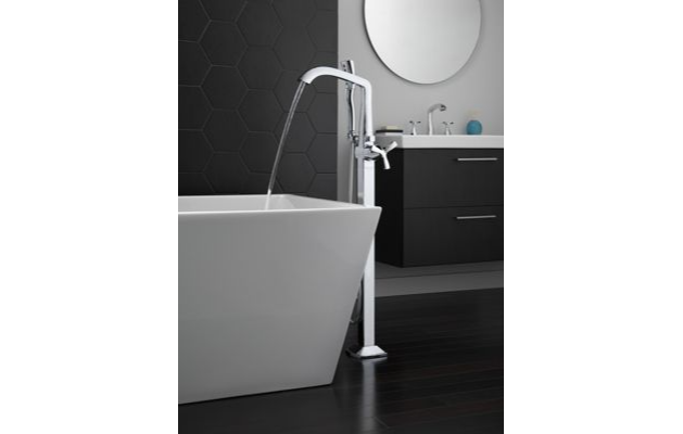 Stryke® Bathroom Collection | Delta Faucet