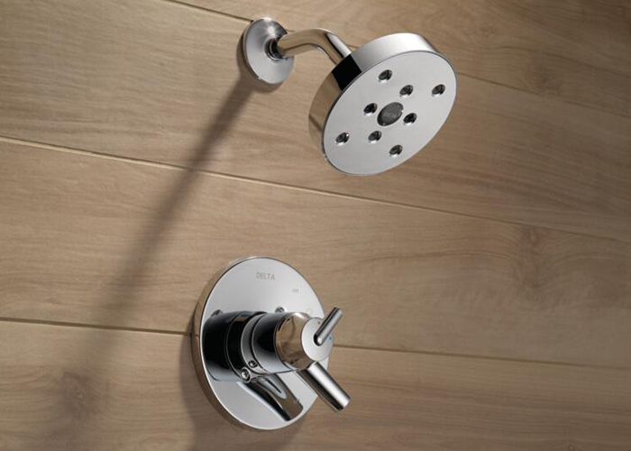 Why You Need an Outdoor Shower, and How to Make One | Delta Faucet