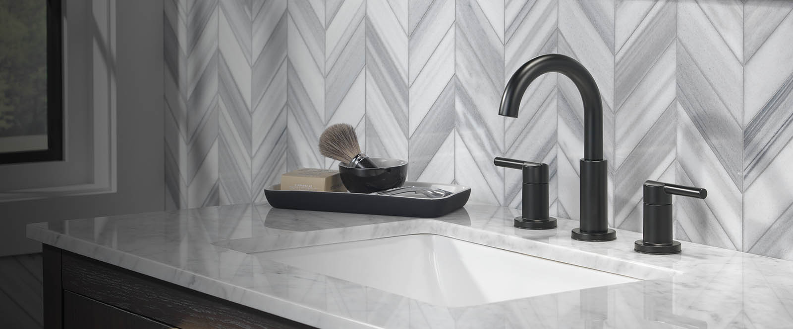 NICOLI Bathroom Collection | Delta Faucet