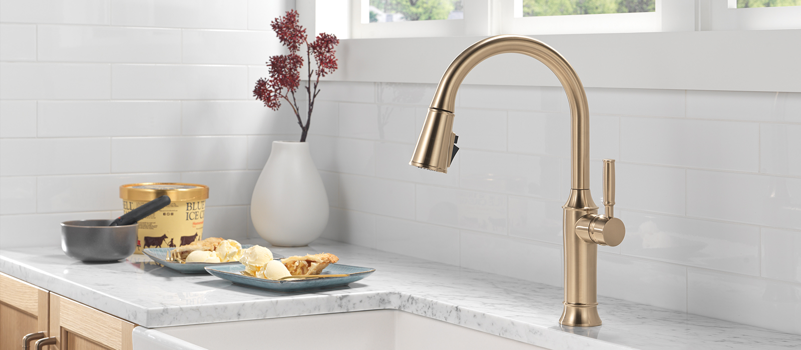 RENALDI Kitchen Collection | Delta Faucet