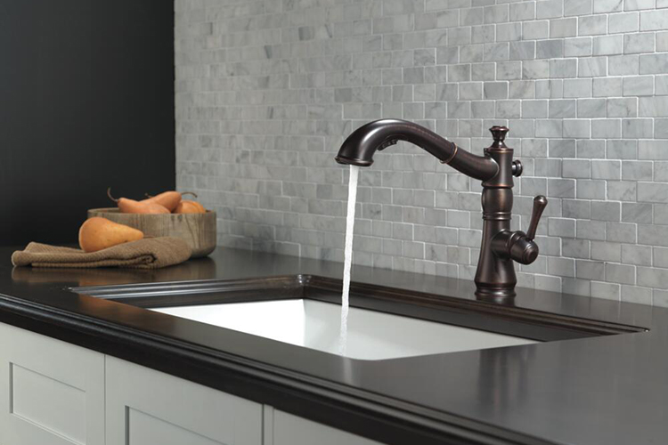 Top 5 Kitchen Faucet Trends for 2025 | Delta Faucet