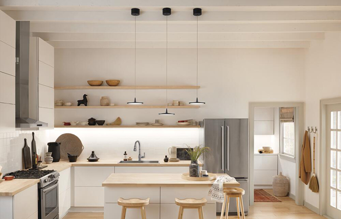 Kitchen Lighting Guide: Tips for Kitchen Lighting Design | Delta Faucet ...