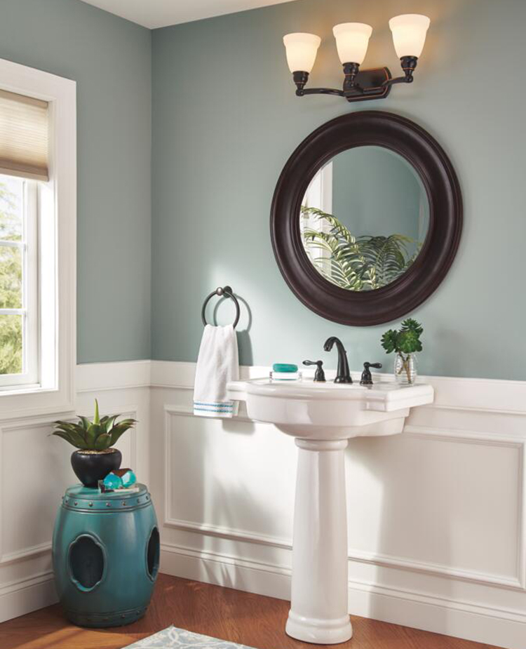Guest Bathroom: Setting Up your Guest Bathroom Like A Hotel Pro | Delta Faucet Inspired Living