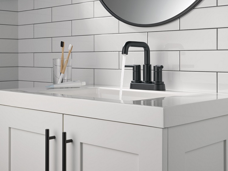 The Beauty and Simplicity of a Classic White Bathroom | Delta Faucet